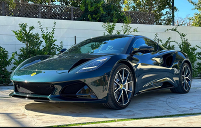 The Throttle House Team - Throttle House